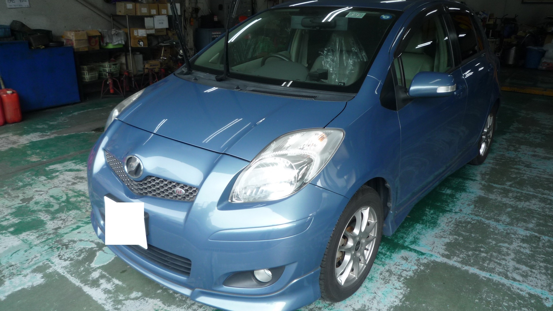 足立区のホリデー車検アダチ 車検事例 トヨタ ヴィッツ